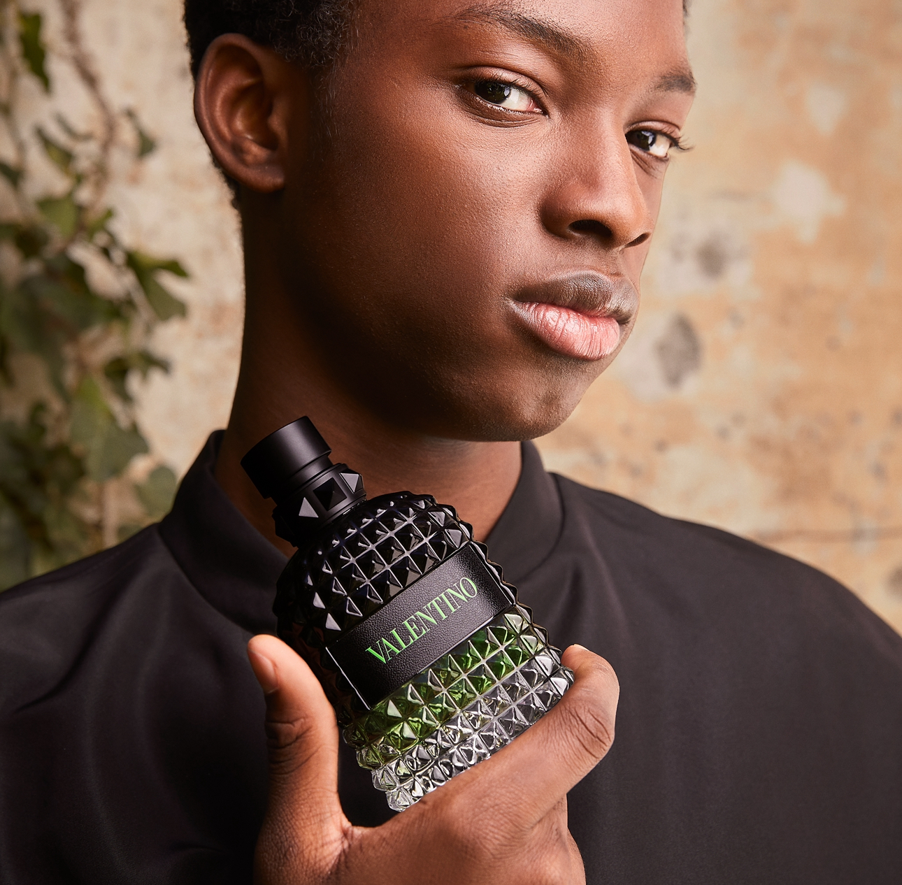 Valentino Beauty lança Born in Roma no Brasil - LACKMAN & CO.