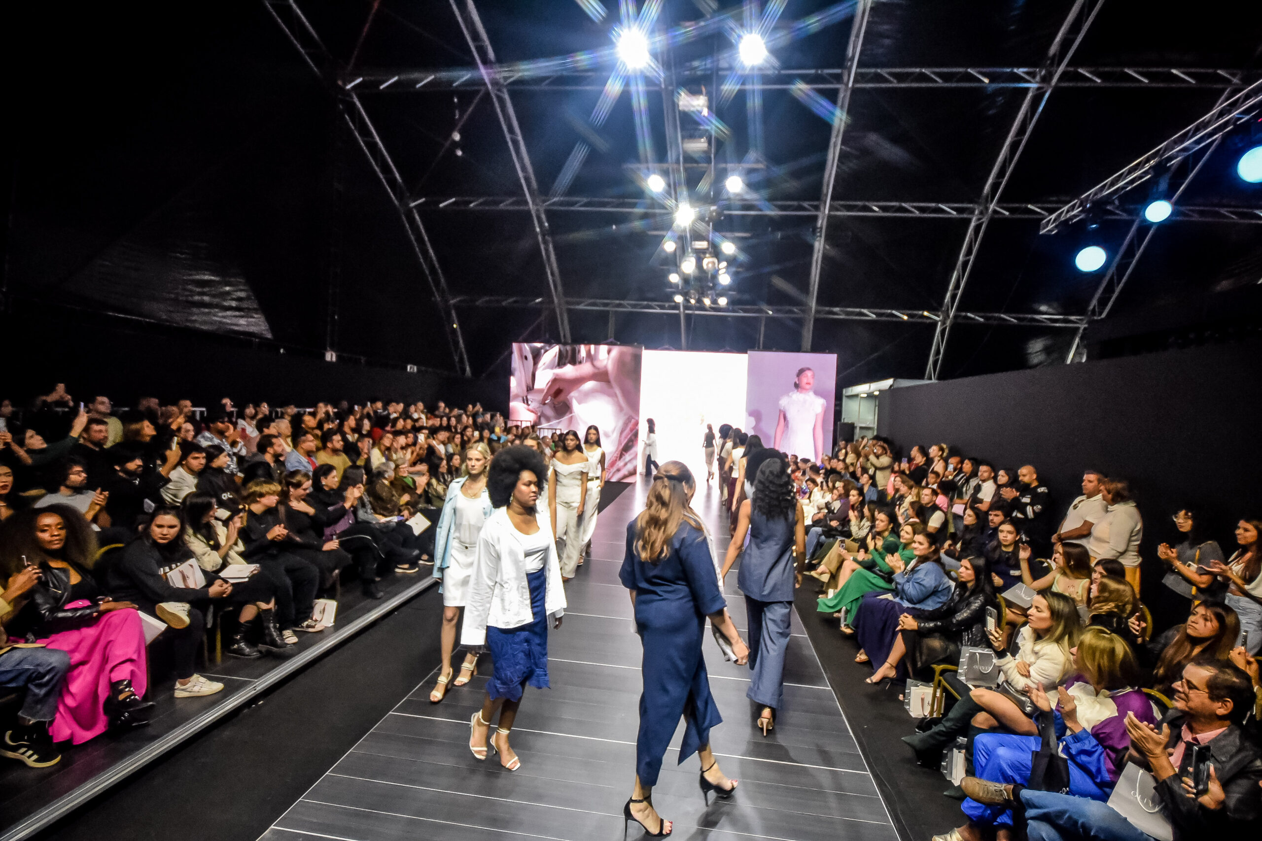 INTERFASHION traz os desfiles de volta a Brasilia - LACKMAN & CO.